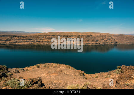The Wanapum Lake section of the Columbia River in Washington, near ...