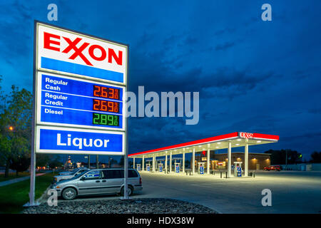 Small town Exxon Gas Station sign showing low gas prices ca. 1995 Stock ...