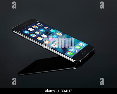 New black iPhone 7 Plus Stock Photo - Alamy