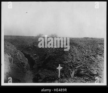 Explosion of shells on the German trenches in the Bois de Chein ...