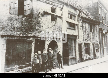 Butcher Row , Beverley 1912 (buildings later demolished to make Stock ...