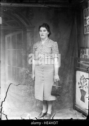A portrait of a Romanian woman from Ialomita, captured by Costică ...
