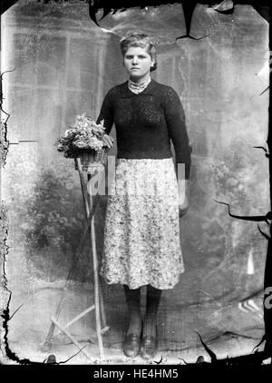 Romanian woman portrait, Ialomita, Romania, early 20th century, glass ...