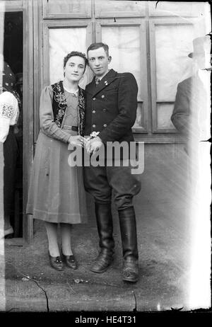 2 images: portraits, historic history, bygone image, old, ancient past ...