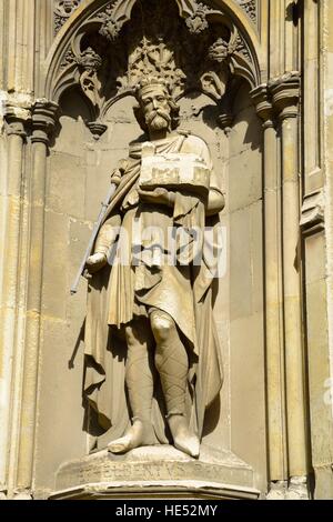 Statue of King Ethelbert on Canterbury Cathedral Stock Photo - Alamy
