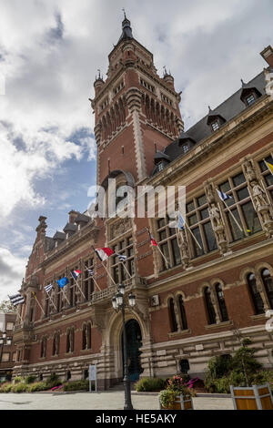 The local government building, Dunkirk, France Stock Photo - Alamy