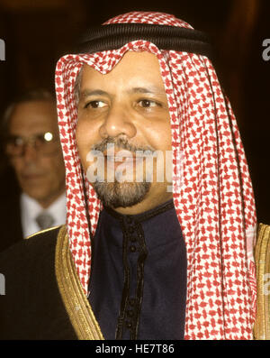 Ahmed Zaki Yamani, oil minister of Saudi Arabia speaks during a news ...