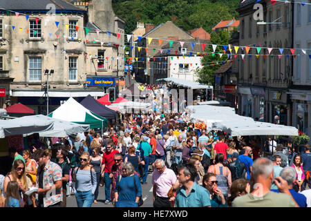 Sunday market in Frome main street, Somerset Stock Photo - Alamy