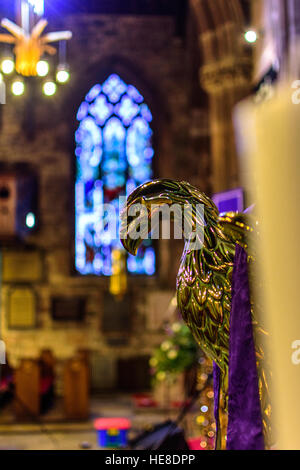 Golden lectern on the sanctuary of St Peter's basilica, Rome, Vatican ...