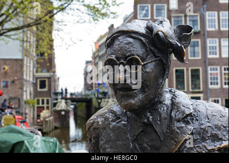 Statue of Alida Bosshardt (Major Bosshardt) of the Salvation Army in ...