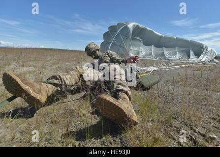 U.S. Army 1st. Lt. Dustin Dunbar of Alpha Company, 173rd Brigade ...