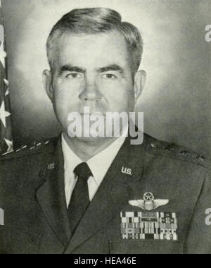 U.S. Air Force personnel and aircraft execute air mobility, combat ...