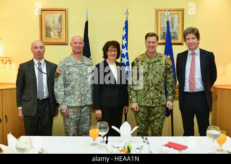 U.S. Army Col. Mark Miller assumes command of the 128th Aviation ...