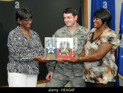 Lucille Bridges, mother of Ruby Bridges who was among the first African ...