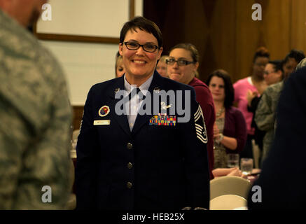 The U.S. Air Force Academy women's gymnastics team joins up before ...