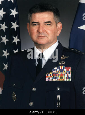 General Ronald Fogelman, Air Force CHIEF of STAFF, gives a thumbs up ...