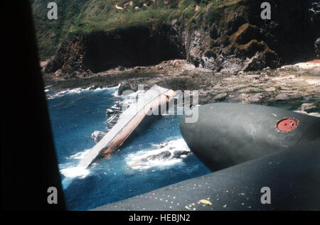 Aerial view of the capsized Philippines destroyer escort ship DATU ...