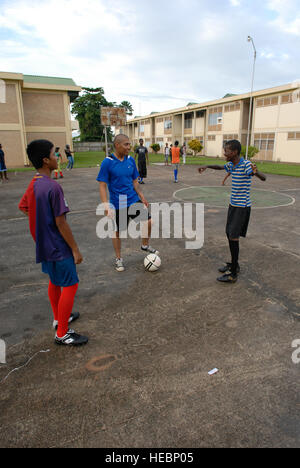 Members of the 30th Security Forces, Vandenberg Air Force Base ...