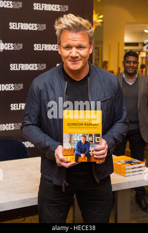 Gordon Ramsay signing his new book 'Gordon Ramsey's Healthy Appetite ...