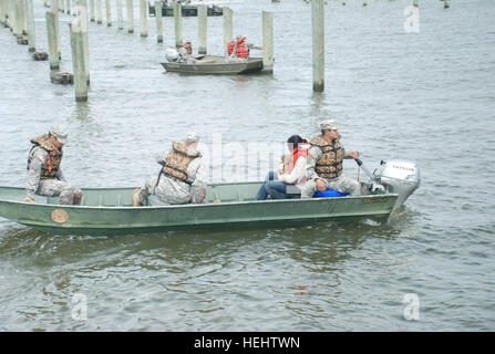 Members of the Louisiana National Guard’s 2225th Multi-Role Bridge ...