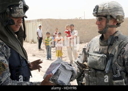 U.S. Army 1st Lt. Pete Van Hooser from Virginia Beach, Va., platoon ...