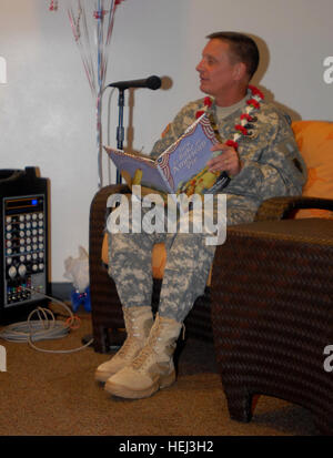 Commanding General of the 8th Theater Sustainment Command, Maj. Gen ...