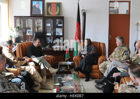 British Army Lt. Col. Nick Cowley of the Queens Royal Hussars briefs ...