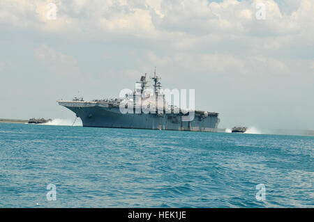 USCG landing in Guantanamo Bay Stock Photo - Alamy