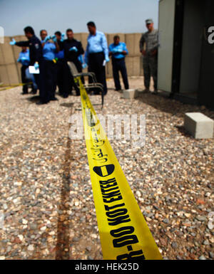 Iraqi Police from the Basra Criminal Evidence Division practice crime ...