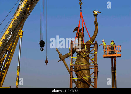 Lady Victory Statue at Monument Circle in Indianapolis Stock Photo - Alamy