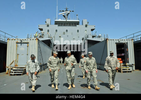 Waterborne Soldiers of the 10th Transportation Battalion spend the ...