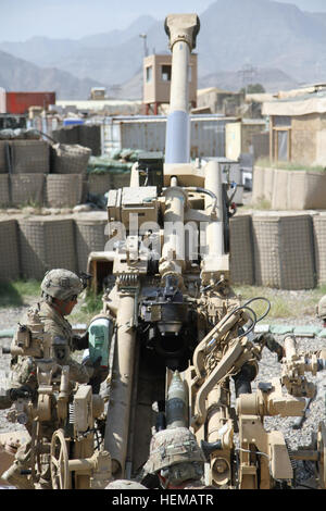 Rakkasans from Alpha Battery, 3rd Battalion, 320th Field Artillery ...