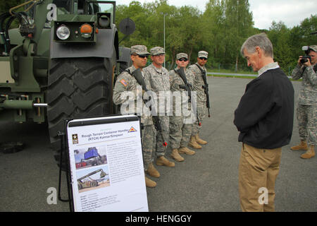 U.S. Army Rough Terrain Container Handler. RTCH Stock Photo - Alamy