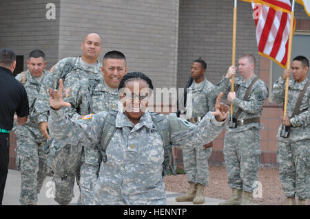 Soldiers of the 153rd Troop Command, New York Army National Guard ...