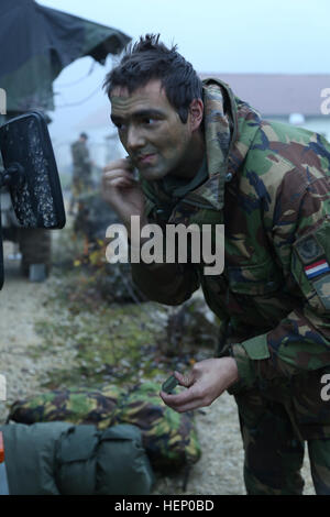 Dutch soldiers of the 42nd Mechanized Infantry Battalion, 41st Armored ...