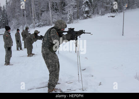 Bobcat Soldiers from 1st Battalion 5th Infantry Regiment, conduct a ...
