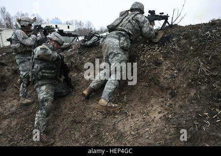 Dragoon troopers from 3rd Platoon, Apache Troop, 1st Squadron, 2nd ...