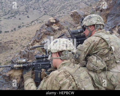 Task Force White Currahee Soldiers from E Company, 2nd Battalion, 506th ...