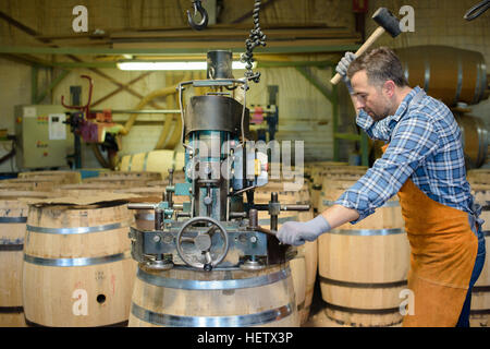 Workshop Of A Cooper Barrel Maker Stock Photo: 56670272 - Alamy