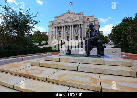 The Essex County Courthouse in Newark, NJ Stock Photo - Alamy