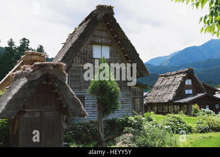 Traditional Japanese village in Shirakawa-go, Gifu Prefecture, Japan ...