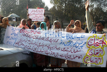 Residents of Qila Deva Singh are holding protest demonstration against ...