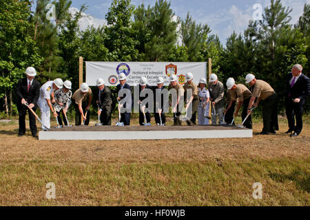 The National Intrepid Center of Excellence Satellite Center opens at ...
