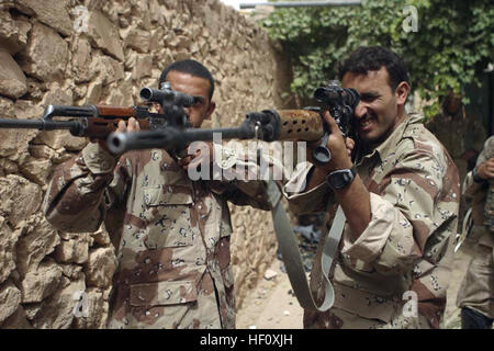 Dragunov SVD Rifle Stock Photo - Alamy
