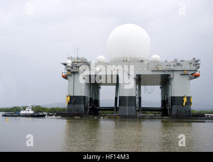 The Sea-based, X-band Radar departs Pearl Harbor Stock Photo: 56256626 ...