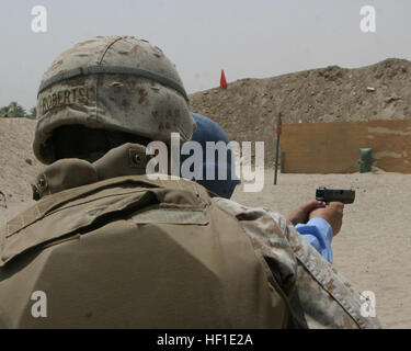 Fire support officers from the 2nd Cavalry Regiment prepare a course of ...