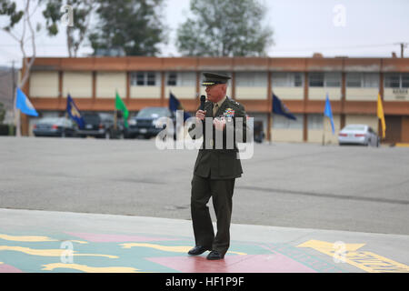 Major Gen. Lawrence D. Nicholson, the commanding general of 1st Marine ...