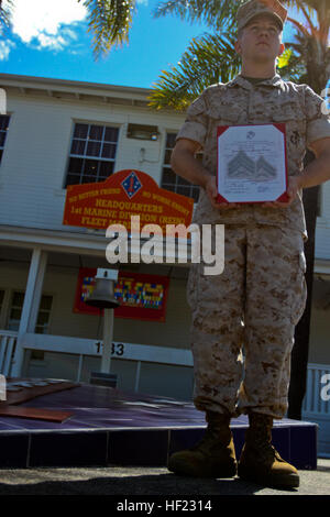Corporal Christopher M. Beard, 1st Marine Division commanding general ...