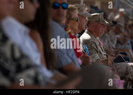 Marine Forces Pacific conducts a change of command ceremony at Marine ...