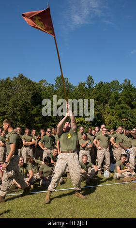 Marines with 8th Communication Battalion compete in a round of tug-of ...